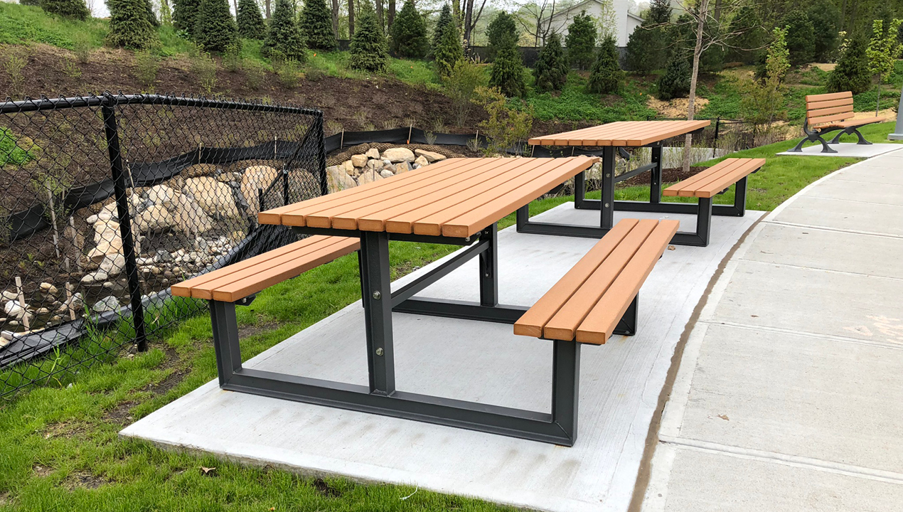 210 Cluster Seating: Sturdy Public Seating | Maglin